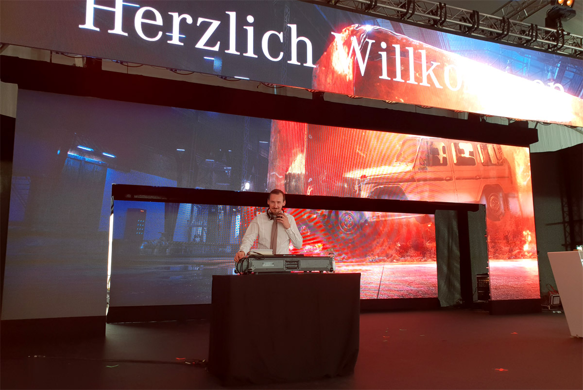 2018-05-17_DJ_Mercedes_G_Präsentation_2 - WM-SOUNDS| EVENTTECHNIK